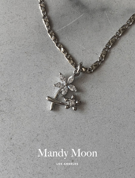 Silver Necklaces – MM